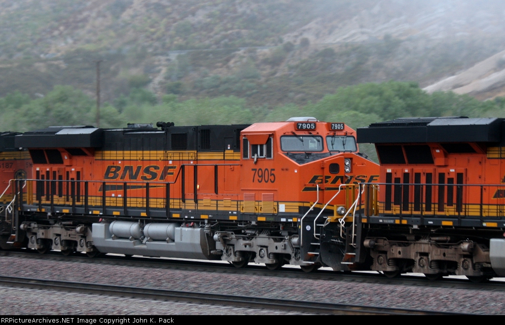 BNSF 7905